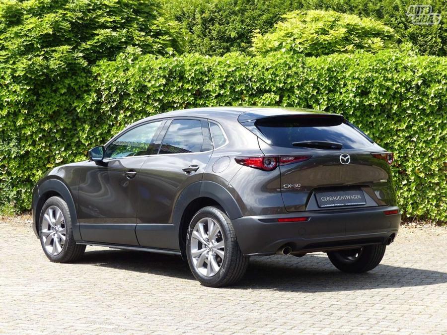 Grey Mazda CX-30 2021 in Kaunas, with an engine capacity of 2.00 L and mileage of 60 thousand km for 23997 €, photo 5 on AUTOMOTO.COM.LV
