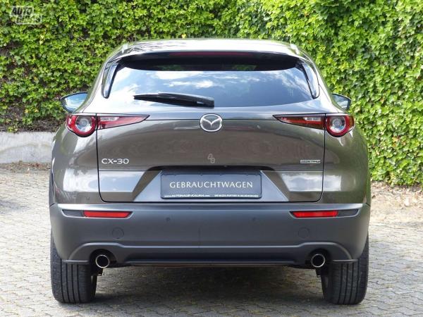 Grey Mazda CX-30 2021 in Kaunas, with an engine capacity of 2.00 L and mileage of 60 thousand km for 23997 €, photo 6 on AUTOMOTO.COM.LV