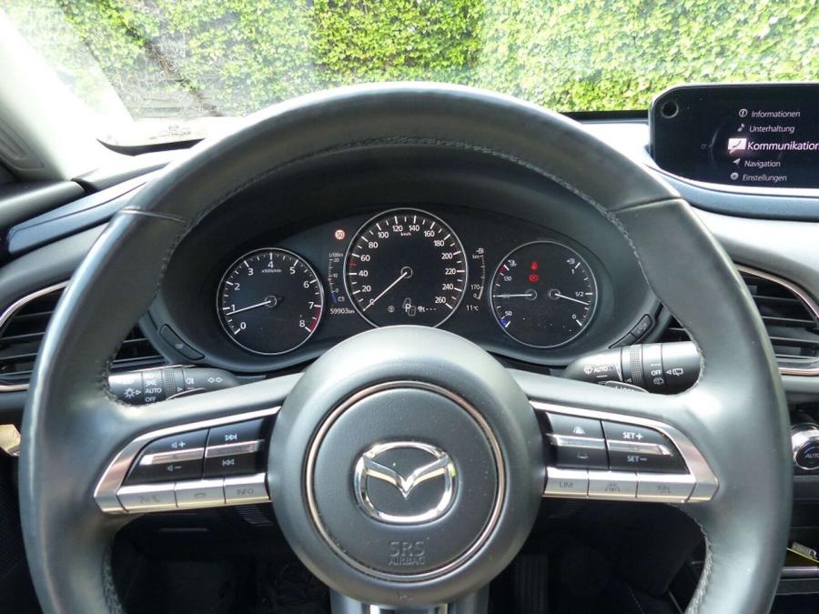 Grey Mazda CX-30 2021 in Kaunas, with an engine capacity of 2.00 L and mileage of 60 thousand km for 23997 €, photo 11 on AUTOMOTO.COM.LV