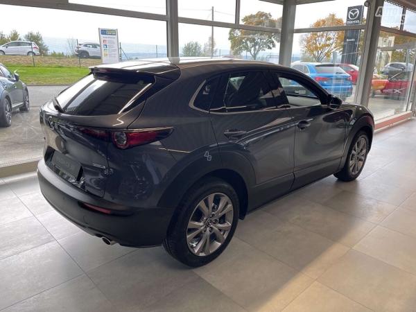 Pelēks Mazda CX-30 2021 Kauņa, ar dzinēja tilpumu 2.00 L un nobraukumu 21 tūkst. km par 23420 €, foto 4 vietnē AUTOMOTO.COM.LV