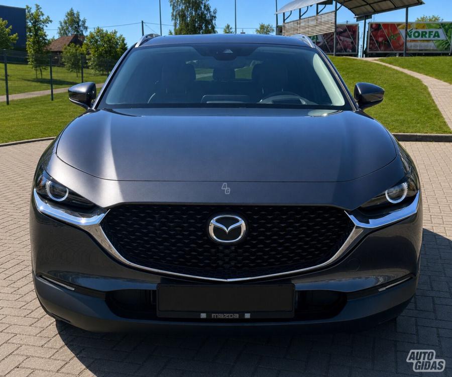 Grey Mazda CX-30 2021 in Radviliskis, with an engine capacity of 2.50 L and mileage of 25 thousand km for 16100 €, photo 1 on AUTOMOTO.COM.LV