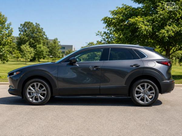 Grey Mazda CX-30 2021 in Radviliskis, with an engine capacity of 2.50 L and mileage of 25 thousand km for 16100 €, photo 2 on AUTOMOTO.COM.LV
