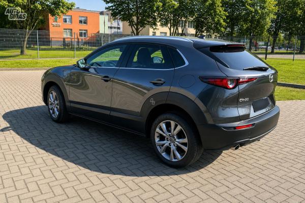 Grey Mazda CX-30 2021 in Radviliskis, with an engine capacity of 2.50 L and mileage of 25 thousand km for 16100 €, photo 3 on AUTOMOTO.COM.LV