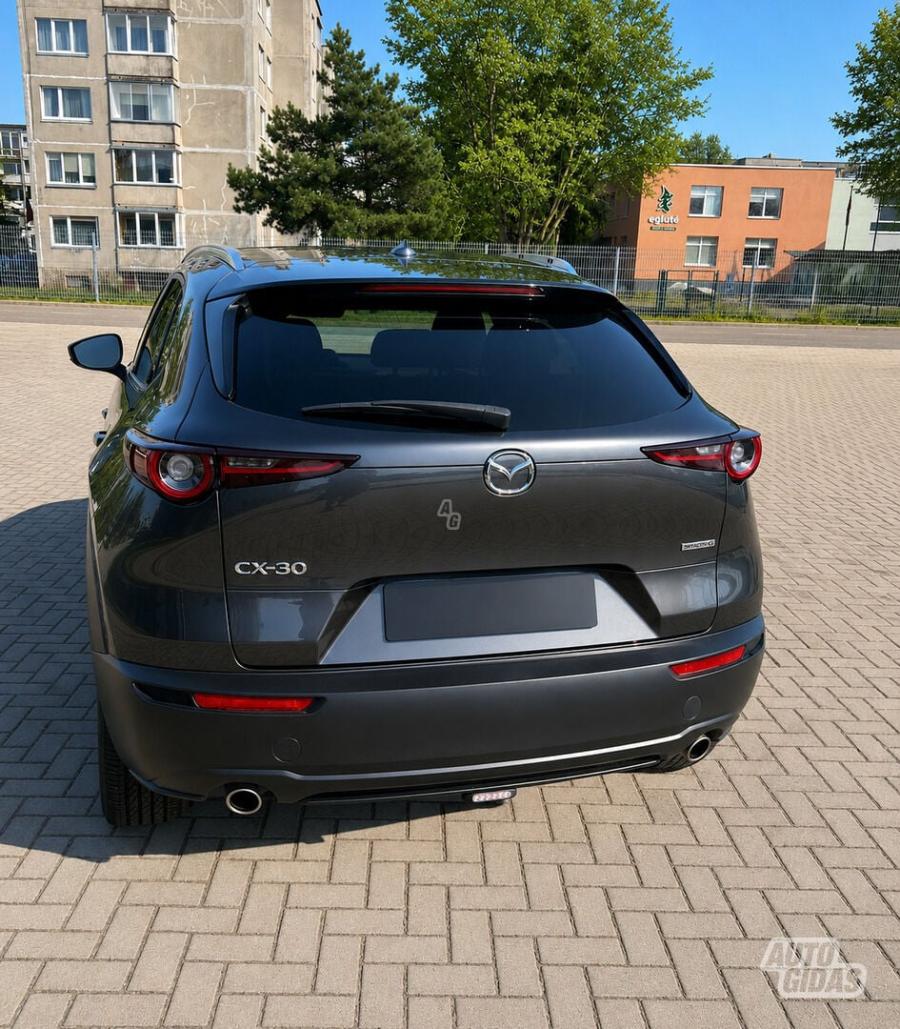 Grey Mazda CX-30 2021 in Radviliskis, with an engine capacity of 2.50 L and mileage of 25 thousand km for 16100 €, photo 5 on AUTOMOTO.COM.LV