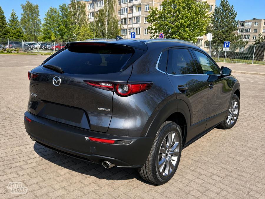 Grey Mazda CX-30 2021 in Radviliskis, with an engine capacity of 2.50 L and mileage of 25 thousand km for 16100 €, photo 6 on AUTOMOTO.COM.LV