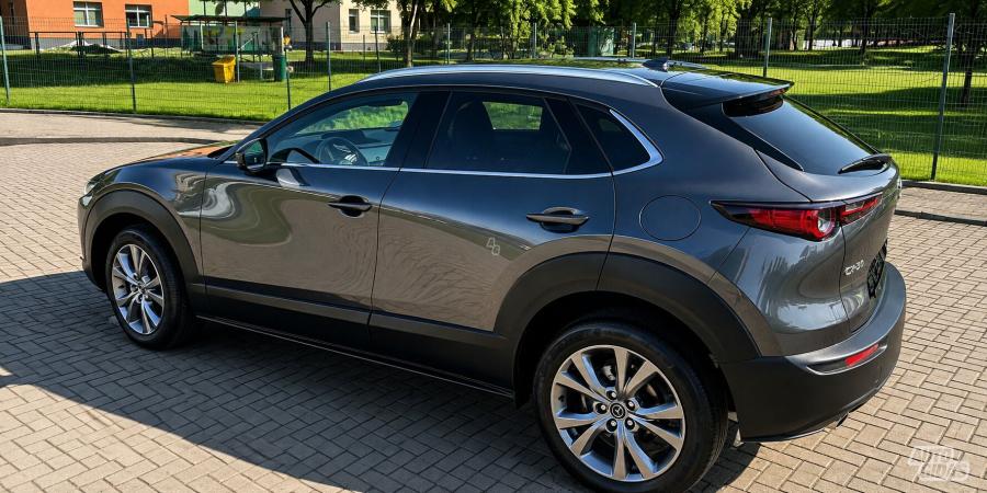 Grey Mazda CX-30 2021 in Radviliskis, with an engine capacity of 2.50 L and mileage of 25 thousand km for 16100 €, photo 7 on AUTOMOTO.COM.LV