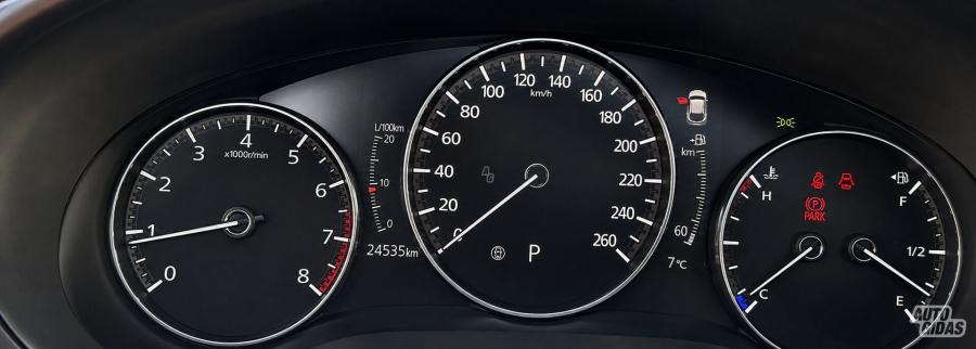 Grey Mazda CX-30 2021 in Radviliskis, with an engine capacity of 2.50 L and mileage of 25 thousand km for 16100 €, photo 12 on AUTOMOTO.COM.LV