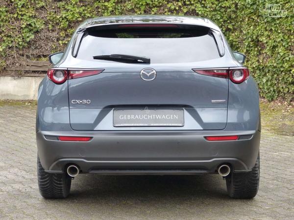 Grey Mazda CX-30 2022 in Kaunas, with an engine capacity of 2.00 L and mileage of 25 thousand km for 26417 €, photo 5 on AUTOMOTO.COM.LV