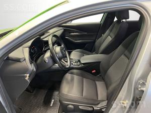 Grey Mazda CX-30 2023 in Riga, with an engine capacity of 2.00 L and mileage of 20 thousand km for 21490 €, photo 10 on AUTOMOTO.COM.LV