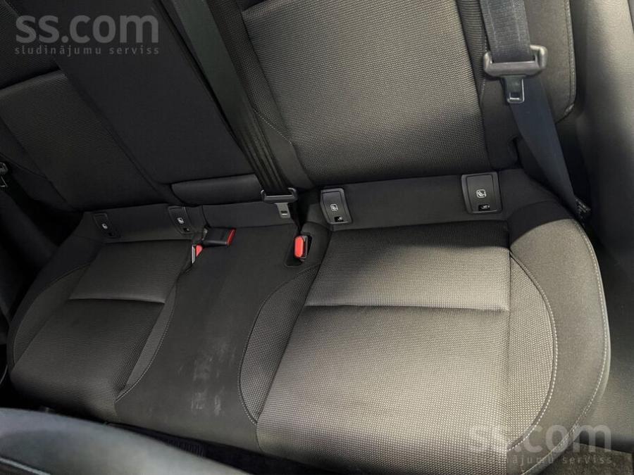 Grey Mazda CX-30 2023 in Riga, with an engine capacity of 2.00 L and mileage of 20 thousand km for 21490 €, photo 14 on AUTOMOTO.COM.LV