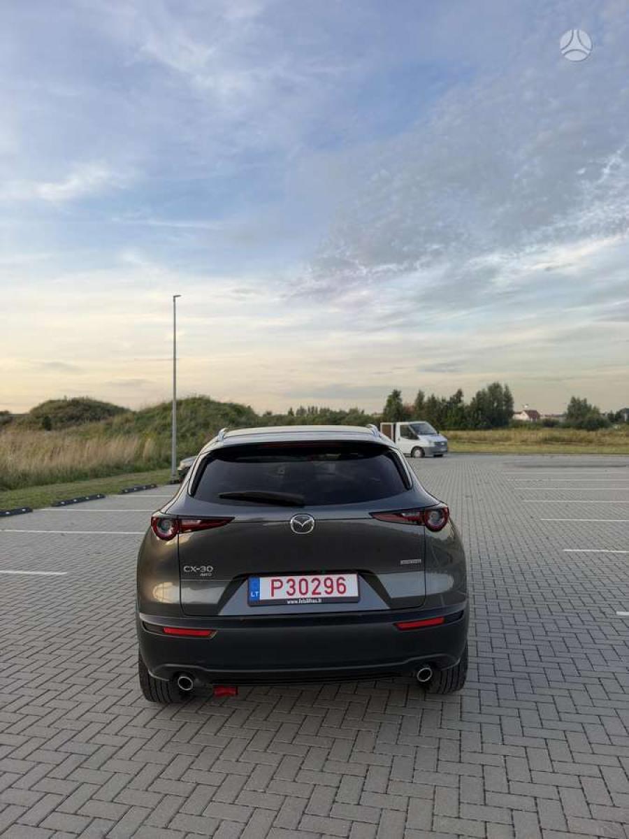 Серый Мазда CX-30 2025 в Клайпеда, объемом двигателя 2.49 л и пробегом 23 тыс. км за 20800 €, фото 5 на AUTOMOTO.COM.LV