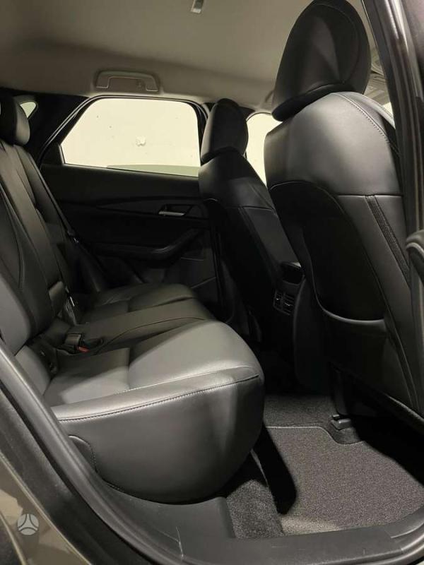 Grey Mazda CX-30 2025 in Klaipeda, with an engine capacity of 2.49 L and mileage of 23 thousand km for 20999 €, photo 11 on AUTOMOTO.COM.LV