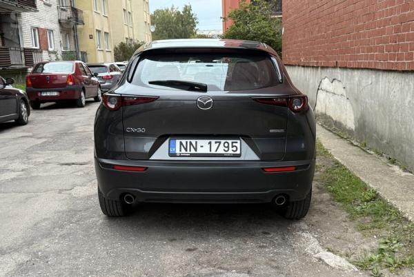 Pelēks Mazda CX-30 2023 Rīga, ar dzinēja tilpumu 2.00 L un nobraukumu 159 tūkst. km par 15200 €, foto 5 vietnē AUTOMOTO.COM.LV