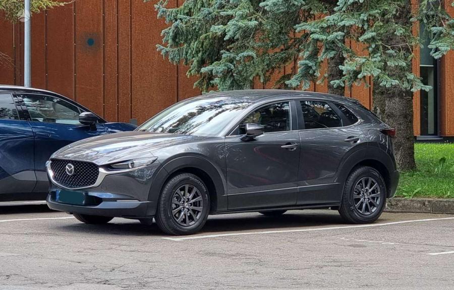 Grey Mazda CX-30 2025 in Kaunas, with an engine capacity of 2.49 L and mileage of 6 thousand km for 22990 €, photo 3 on AUTOMOTO.COM.LV