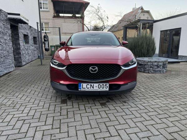 Sarkans Mazda CX-30 2019 Kauņa, ar dzinēja tilpumu 2.00 L un nobraukumu 194 tūkst. km par 15950 €, foto 1 vietnē AUTOMOTO.COM.LV