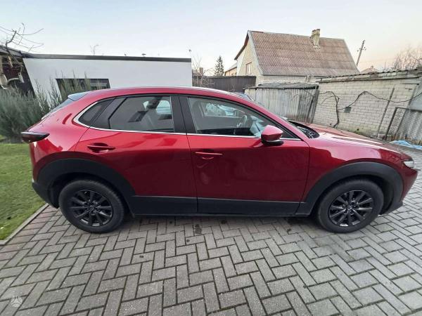 Sarkans Mazda CX-30 2019 Kauņa, ar dzinēja tilpumu 2.00 L un nobraukumu 194 tūkst. km par 15950 €, foto 3 vietnē AUTOMOTO.COM.LV