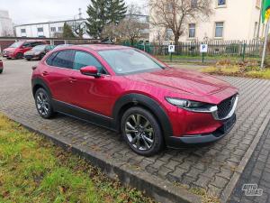 Red Mazda CX-30 2019 in Kaunas, with an engine capacity of 2.00 L and mileage of 59 thousand km for 23420 €, photo 3 on AUTOMOTO.COM.LV