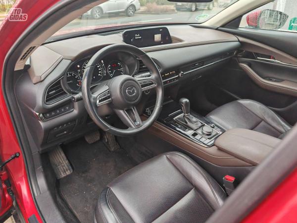 Red Mazda CX-30 2019 in Kaunas, with an engine capacity of 2.00 L and mileage of 59 thousand km for 23420 €, photo 9 on AUTOMOTO.COM.LV