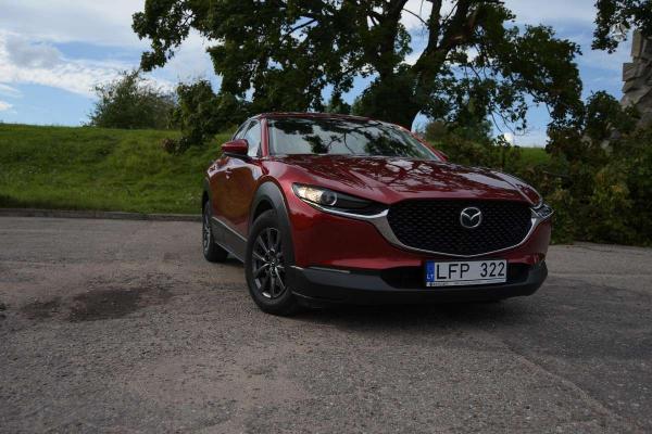 Sarkans Mazda CX-30 2019 Kauņa, ar dzinēja tilpumu 2.00 L un nobraukumu 159 tūkst. km par 14900 €, foto 1 vietnē AUTOMOTO.COM.LV