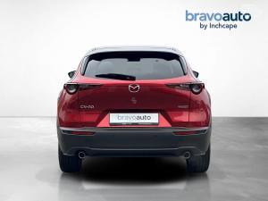 Red Mazda CX-30 2020 in Kaunas, with an engine capacity of 2.00 L and mileage of 103 thousand km for 21271 €, photo 5 on AUTOMOTO.COM.LV