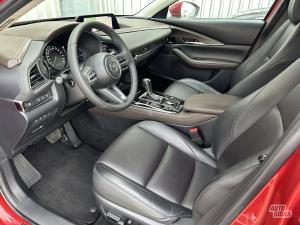 Red Mazda CX-30 2020 in Kaunas, with an engine capacity of 2.00 L and mileage of 103 thousand km for 21271 €, photo 10 on AUTOMOTO.COM.LV