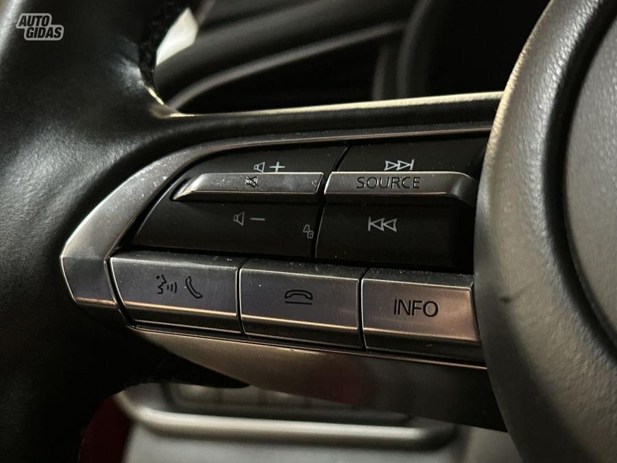 Sarkans Mazda CX-30 2021 Viļņa, ar dzinēja tilpumu 2.00 L un nobraukumu 51 tūkst. km par 20500 €, foto 17 vietnē AUTOMOTO.COM.LV