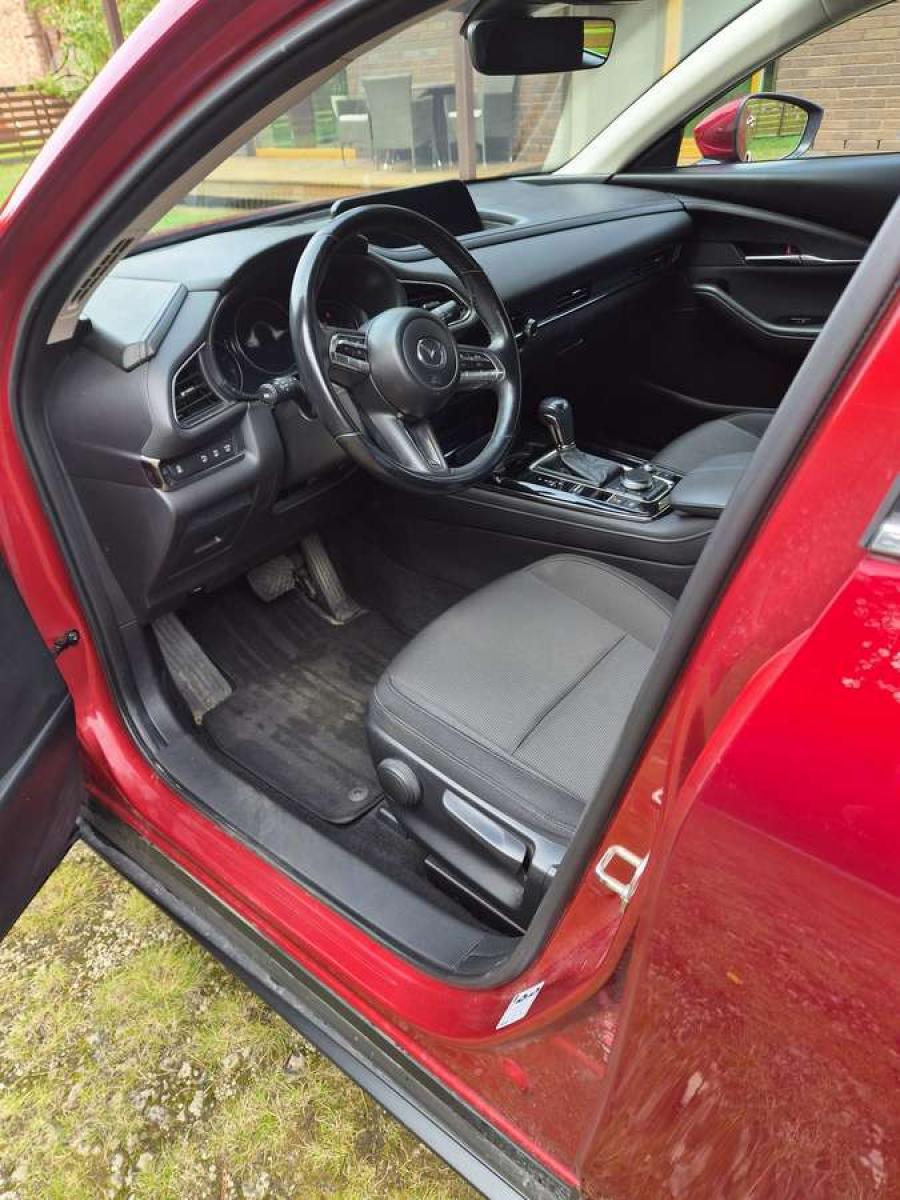 Sarkans Mazda CX-30 2021 Kauņa, ar dzinēja tilpumu 2.00 L un nobraukumu 98 tūkst. km par 17268 €, foto 3 vietnē AUTOMOTO.COM.LV