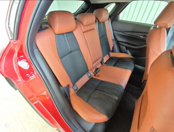 Красный Мазда CX-30 2024 в Клайпеда, объемом двигателя 2.00 л и пробегом 4 тыс. км за 7600 €, фото 6 на AUTOMOTO.COM.LV