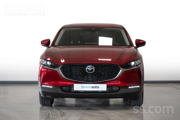 Красный Мазда CX-30 2021 в Рига, объемом двигателя 2.00 л и пробегом 50 тыс. км за 18490 €, фото 2 на AUTOMOTO.COM.LV