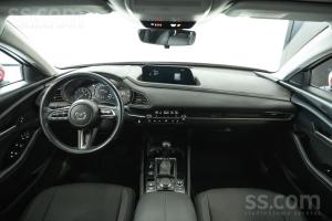 Red Mazda CX-30 2021 in Riga, with an engine capacity of 2.00 L and mileage of 50 thousand km for 18490 €, photo 8 on AUTOMOTO.COM.LV