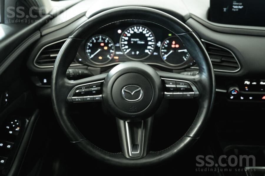 Red Mazda CX-30 2021 in Riga, with an engine capacity of 2.00 L and mileage of 50 thousand km for 18490 €, photo 14 on AUTOMOTO.COM.LV
