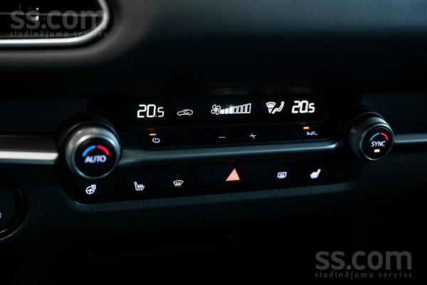Красный Мазда CX-30 2021 в Рига, объемом двигателя 2.00 л и пробегом 50 тыс. км за 18490 €, фото 11 на AUTOMOTO.COM.LV