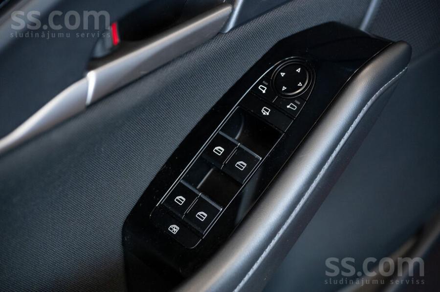 Красный Мазда CX-30 2021 в Рига, объемом двигателя 2.00 л и пробегом 50 тыс. км за 18490 €, фото 20 на AUTOMOTO.COM.LV