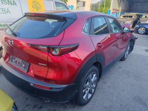 Красный Мазда CX-30 2025 в Калвария, объемом двигателя 2.00 л и пробегом 9 тыс. км за 9999 €, фото 3 на AUTOMOTO.COM.LV