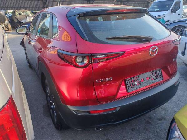 Sarkans Mazda CX-30 2025 Kalvarija, ar dzinēja tilpumu 2.00 L un nobraukumu 9 tūkst. km par 9999 €, foto 3 vietnē AUTOMOTO.COM.LV