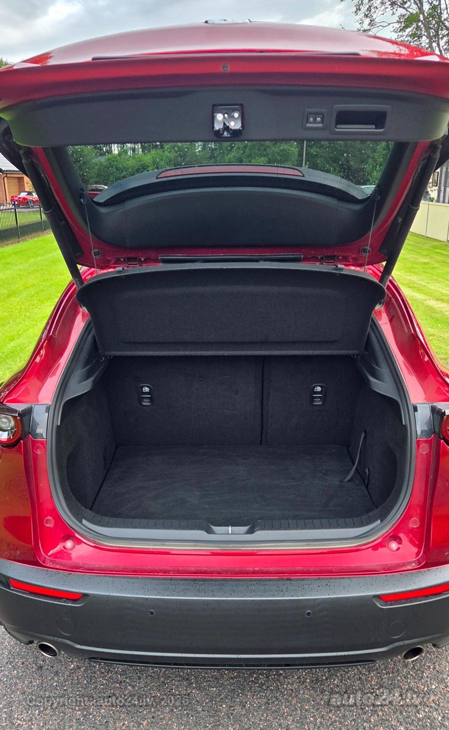 Red Mazda CX-30 2019 in Rapla, with an engine capacity of 2.00 L and mileage of 75 thousand km for 19800 €, photo 9 on AUTOMOTO.COM.LV