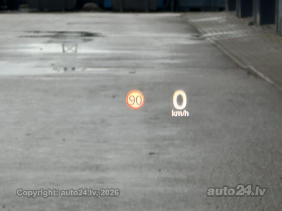 Красный Мазда CX-30 2022 в Тарту, объемом двигателя 2.00 л и пробегом 53 тыс. км за 19990 €, фото 14 на AUTOMOTO.COM.LV