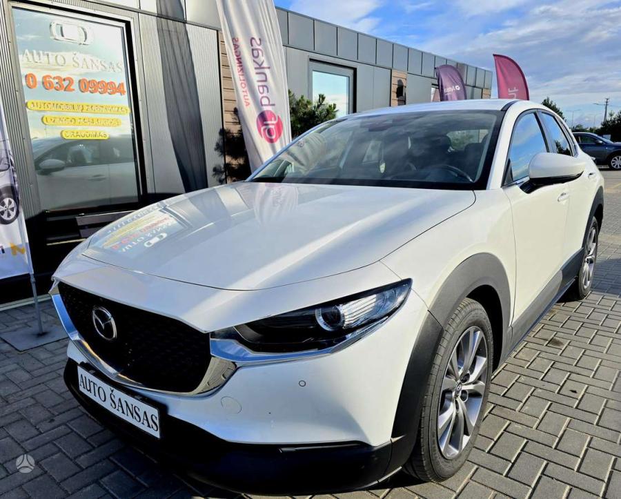 Balts Mazda CX-30 2019 Tauragė, ar dzinēja tilpumu 2.00 L un nobraukumu 158 tūkst. km par 14300 €, foto 12 vietnē AUTOMOTO.COM.LV