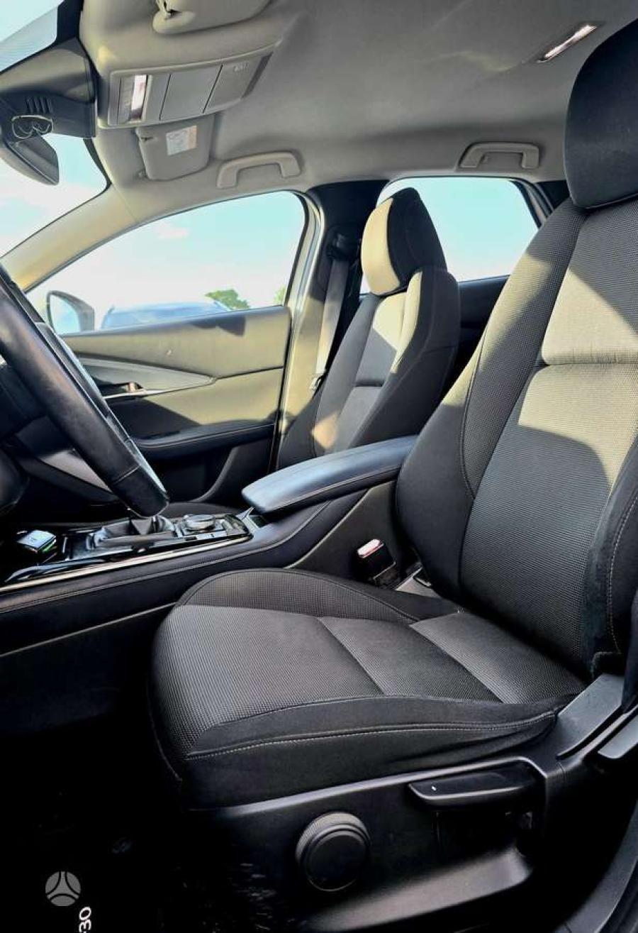 Balts Mazda CX-30 2019 Tauragė, ar dzinēja tilpumu 2.00 L un nobraukumu 158 tūkst. km par 14300 €, foto 23 vietnē AUTOMOTO.COM.LV
