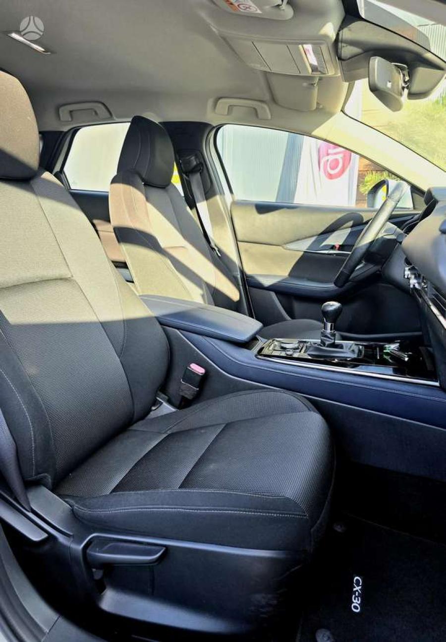 Balts Mazda CX-30 2019 Tauragė, ar dzinēja tilpumu 2.00 L un nobraukumu 158 tūkst. km par 14300 €, foto 25 vietnē AUTOMOTO.COM.LV