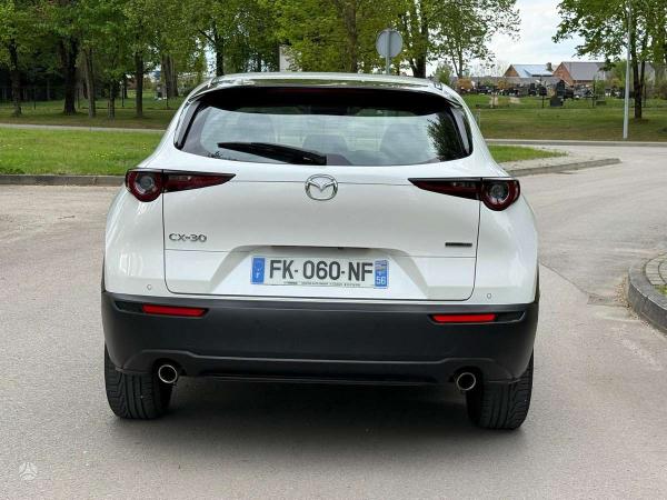 Balts Mazda CX-30 2019 Tauragė, ar dzinēja tilpumu 1.76 L un nobraukumu 250 tūkst. km par 11500 €, foto 7 vietnē AUTOMOTO.COM.LV