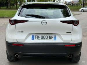 Balts Mazda CX-30 2019 Tauragė, ar dzinēja tilpumu 1.76 L un nobraukumu 250 tūkst. km par 11500 €, foto 9 vietnē AUTOMOTO.COM.LV