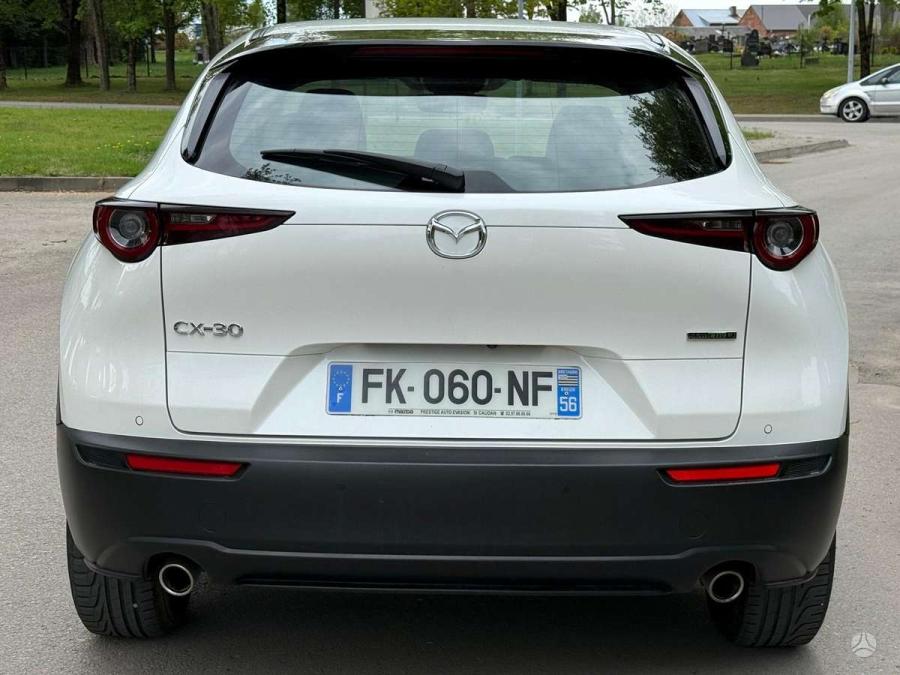 Balts Mazda CX-30 2019 Tauragė, ar dzinēja tilpumu 1.76 L un nobraukumu 250 tūkst. km par 11500 €, foto 9 vietnē AUTOMOTO.COM.LV