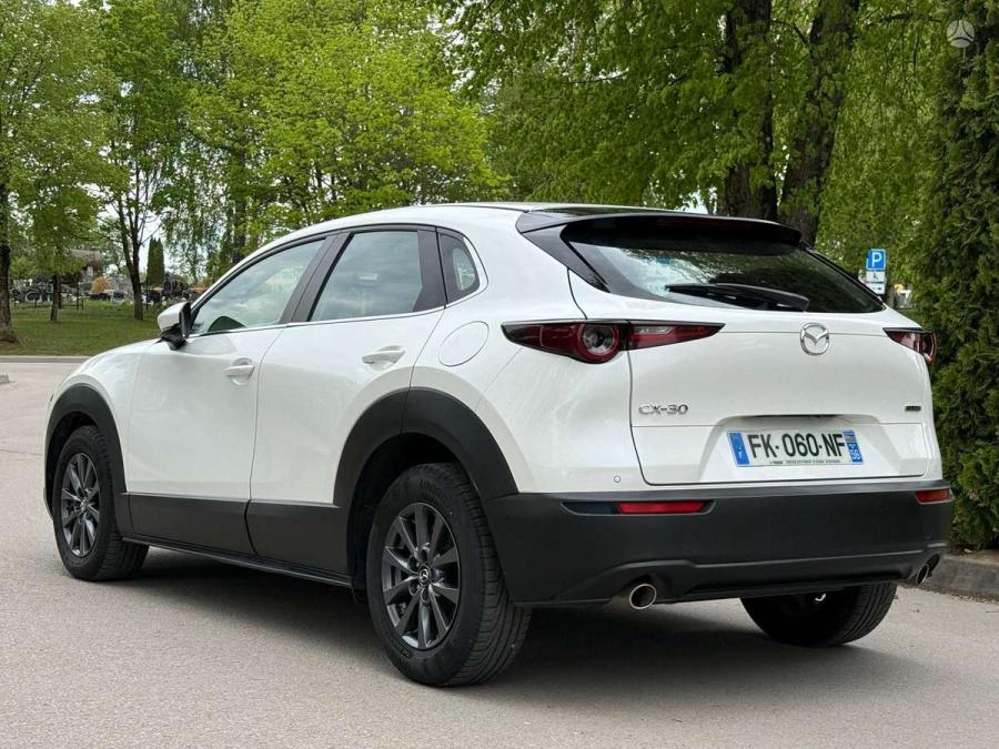 Balts Mazda CX-30 2019 Tauragė, ar dzinēja tilpumu 1.76 L un nobraukumu 250 tūkst. km par 11500 €, foto 11 vietnē AUTOMOTO.COM.LV