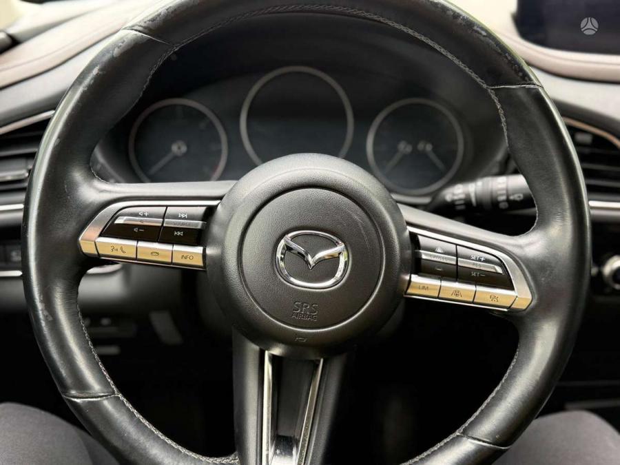 Balts Mazda CX-30 2019 Tauragė, ar dzinēja tilpumu 1.76 L un nobraukumu 250 tūkst. km par 11500 €, foto 21 vietnē AUTOMOTO.COM.LV