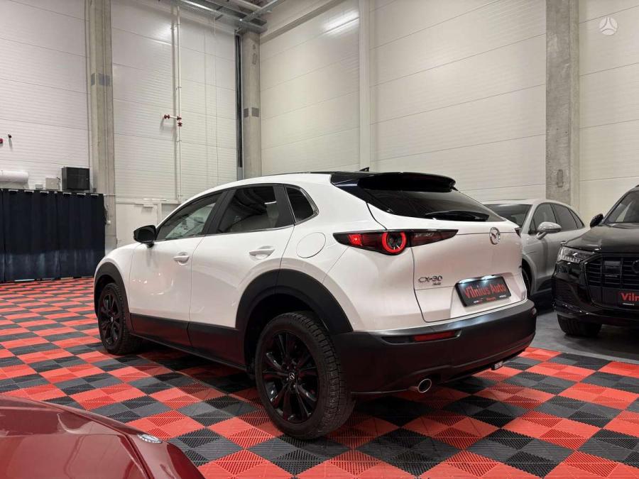 White Mazda CX-30 2020 in Vilnius, with an engine capacity of 2.49 L and mileage of 35 thousand km for 17800 €, photo 7 on AUTOMOTO.COM.LV