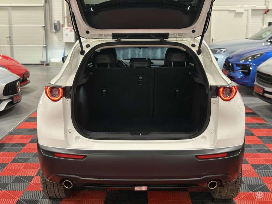 White Mazda CX-30 2020 in Vilnius, with an engine capacity of 2.49 L and mileage of 35 thousand km for 17800 €, photo 30 on AUTOMOTO.COM.LV