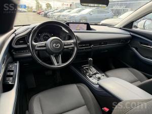 White Mazda CX-30 2020 in Tallinn, with an engine capacity of 2.00 L and mileage of 106 thousand km for 19490 €, photo 6 on AUTOMOTO.COM.LV