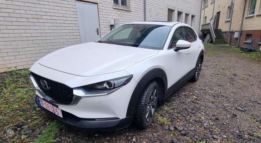 Balts Mazda CX-30 2021 Panevēža, ar dzinēja tilpumu 2.00 L un nobraukumu 220 tūkst. km par 11950 €, foto 27 vietnē AUTOMOTO.COM.LV