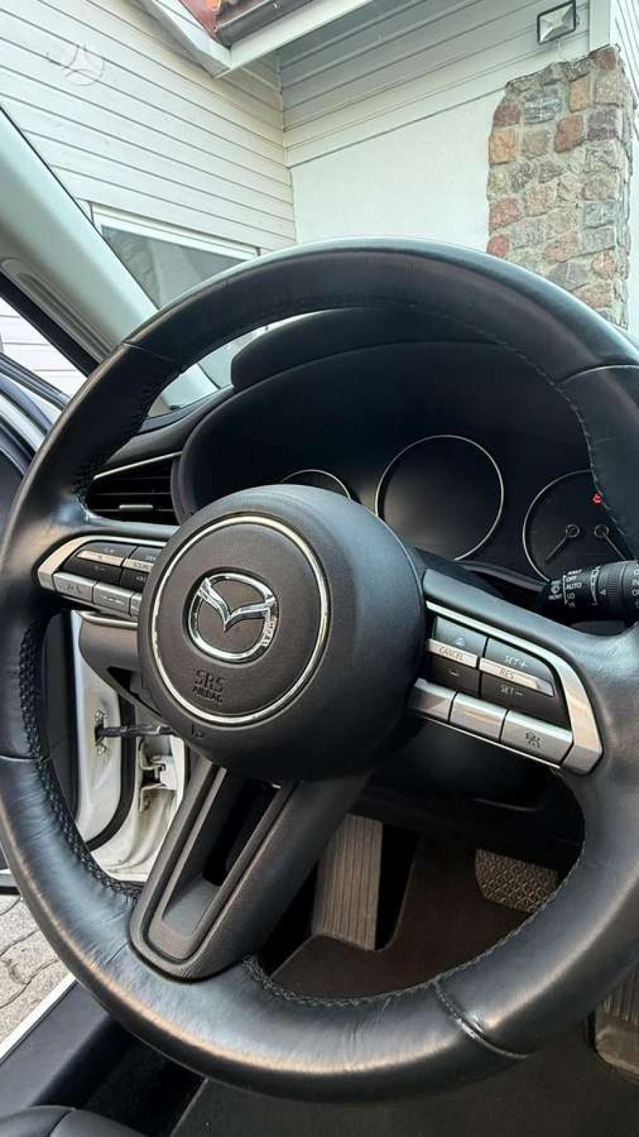 Balts Mazda CX-30 2021 Klaipėda, ar dzinēja tilpumu 2.49 L un nobraukumu 38 tūkst. km par 19999 €, foto 10 vietnē AUTOMOTO.COM.LV